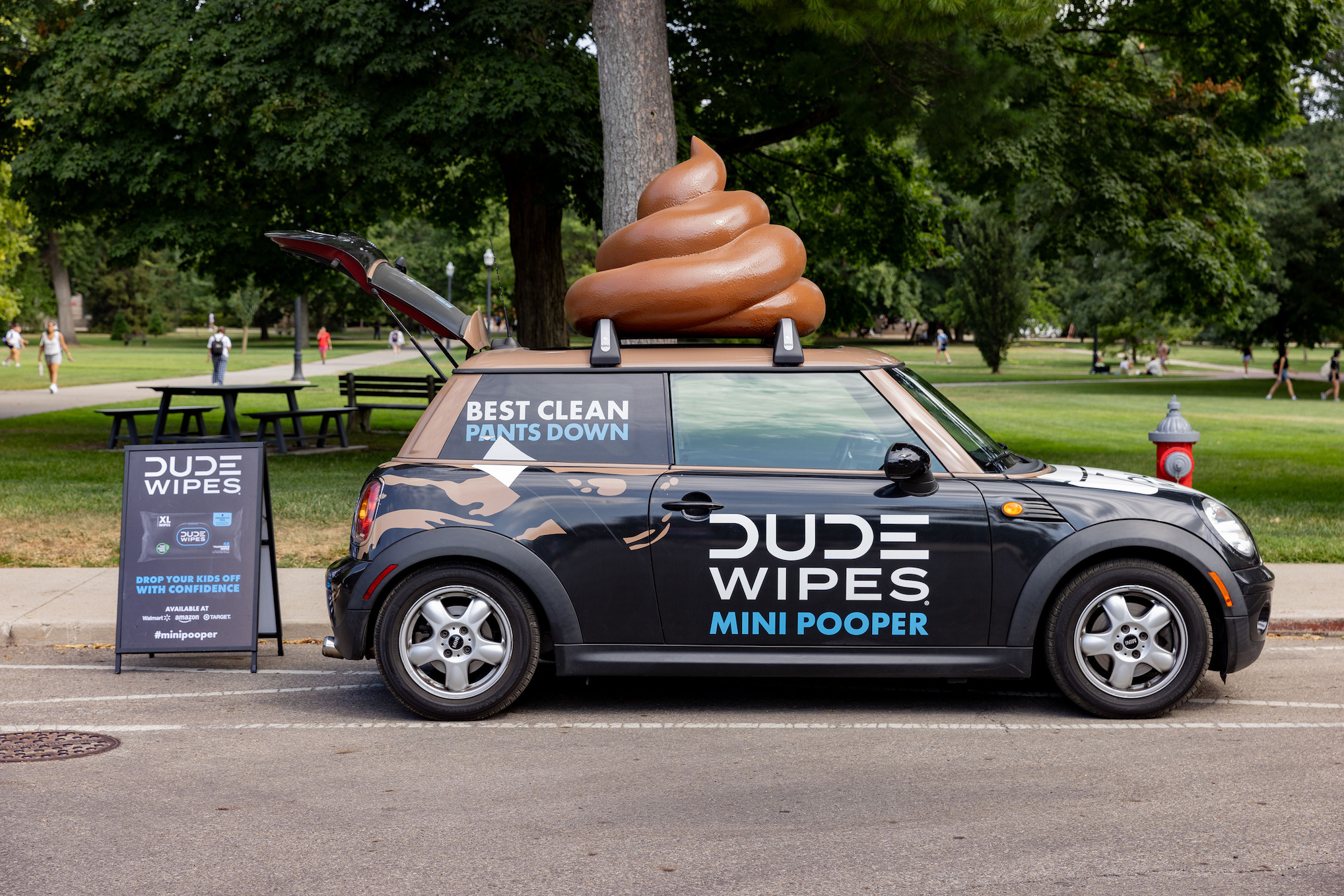 Mini Pooper pop-up | Ad Age